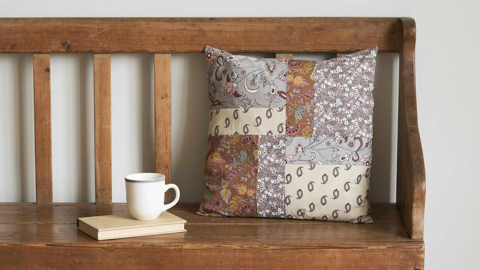 Coussin patchwork | Loisirs créatifs | Søstrene Grene