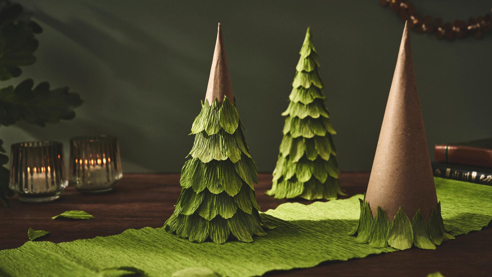 Beautiful crepe paper Christmas tree | DIY-projects | Søstrene Grene