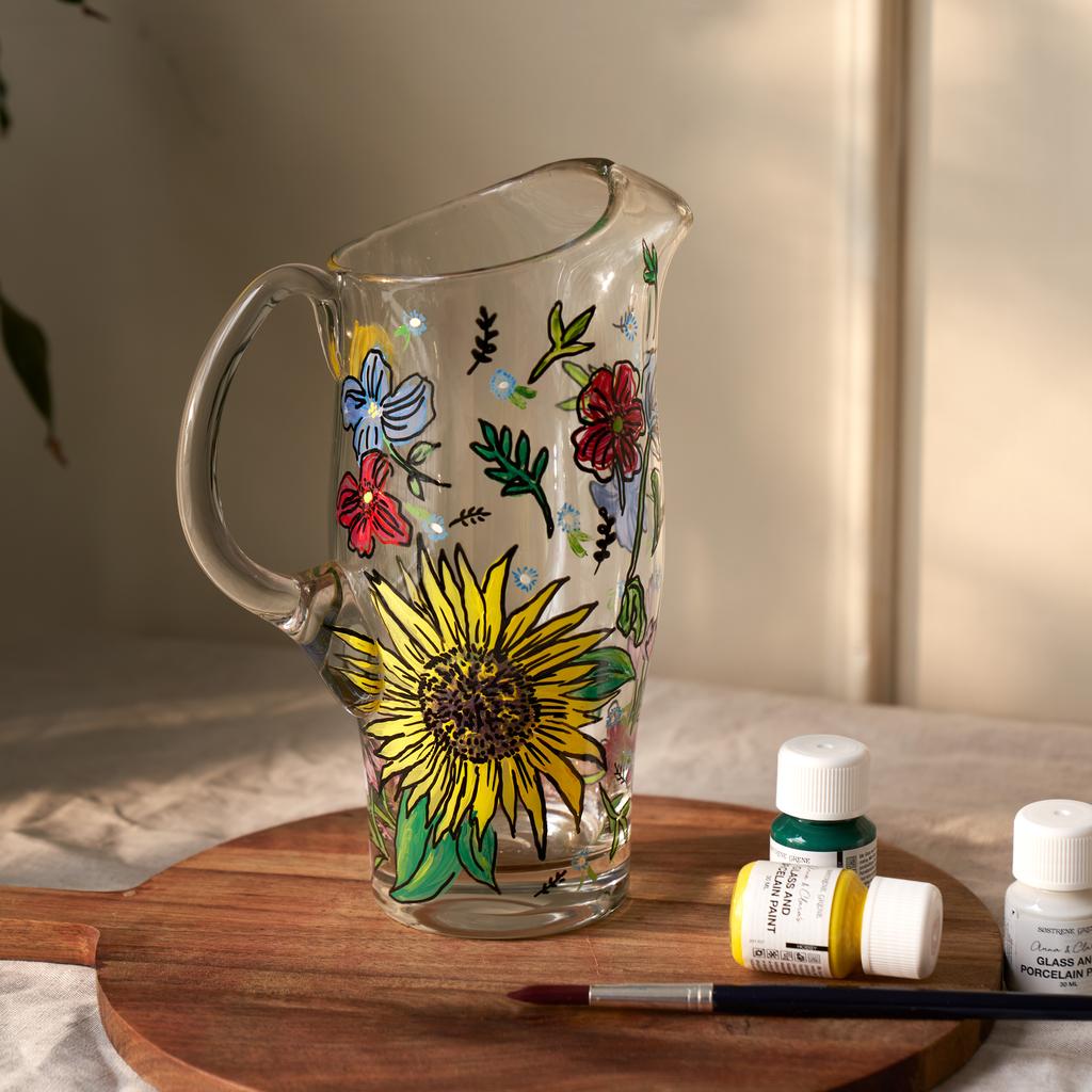 Peignez des motifs personnalisés et colorées sur des articles en ...