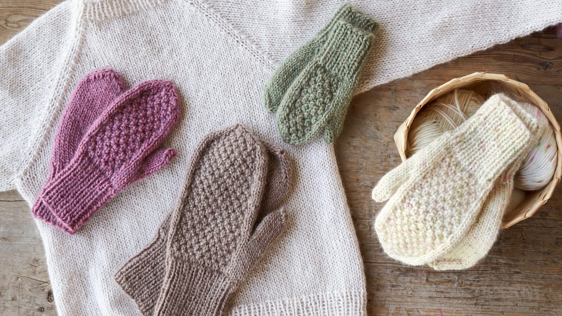 Stickade vantar | DIY-projekt | Søstrene Grene