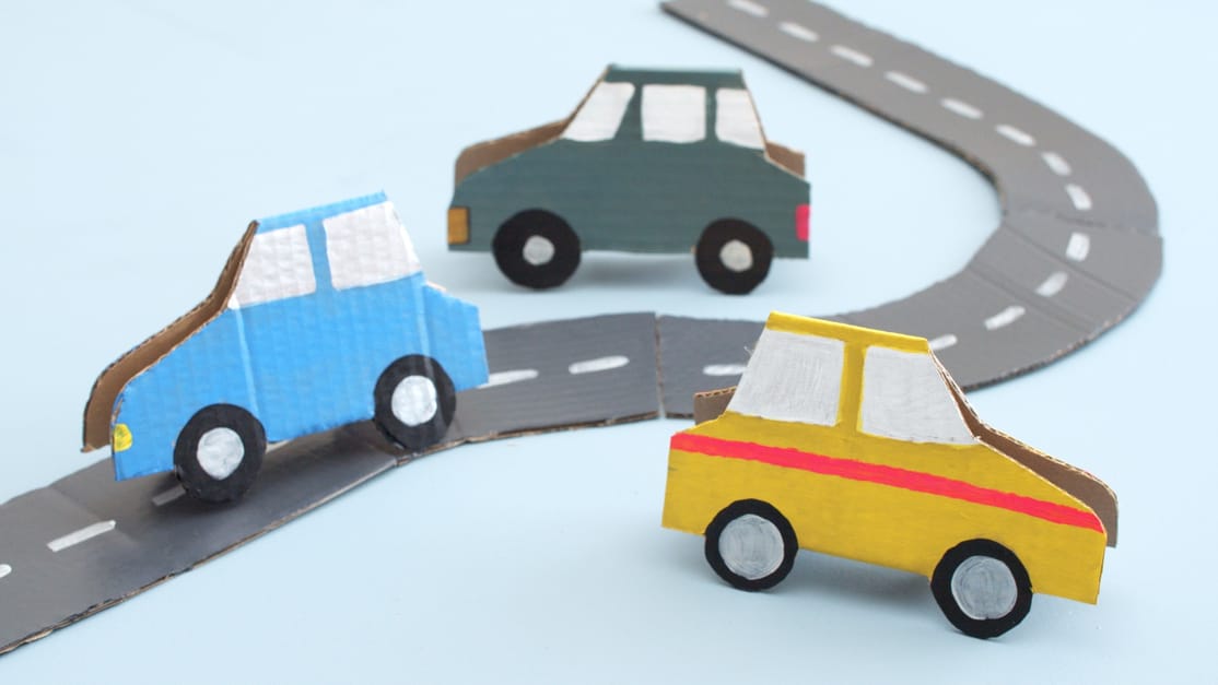 Réutilisez la boîte en carton des sœurs et transformez-la en un jeu ...