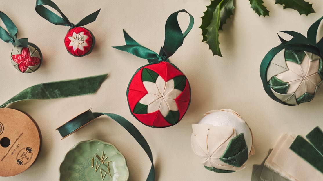 Patchwork Christmas bauble | DIY-projects | Søstrene Grene