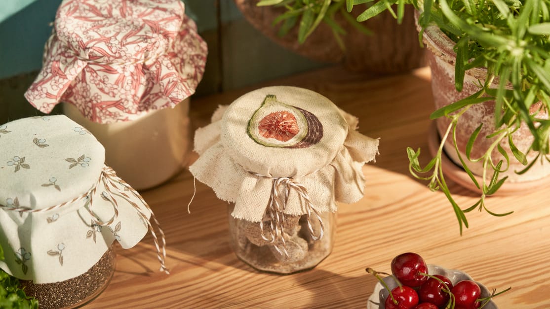 Embroidered fabric jar cover | DIY project | Søstrene Grene